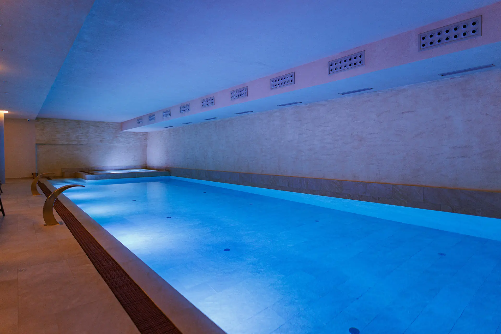 HOGO Hotel – Your Perfect November Getaway in Inđija – HOGO hotel